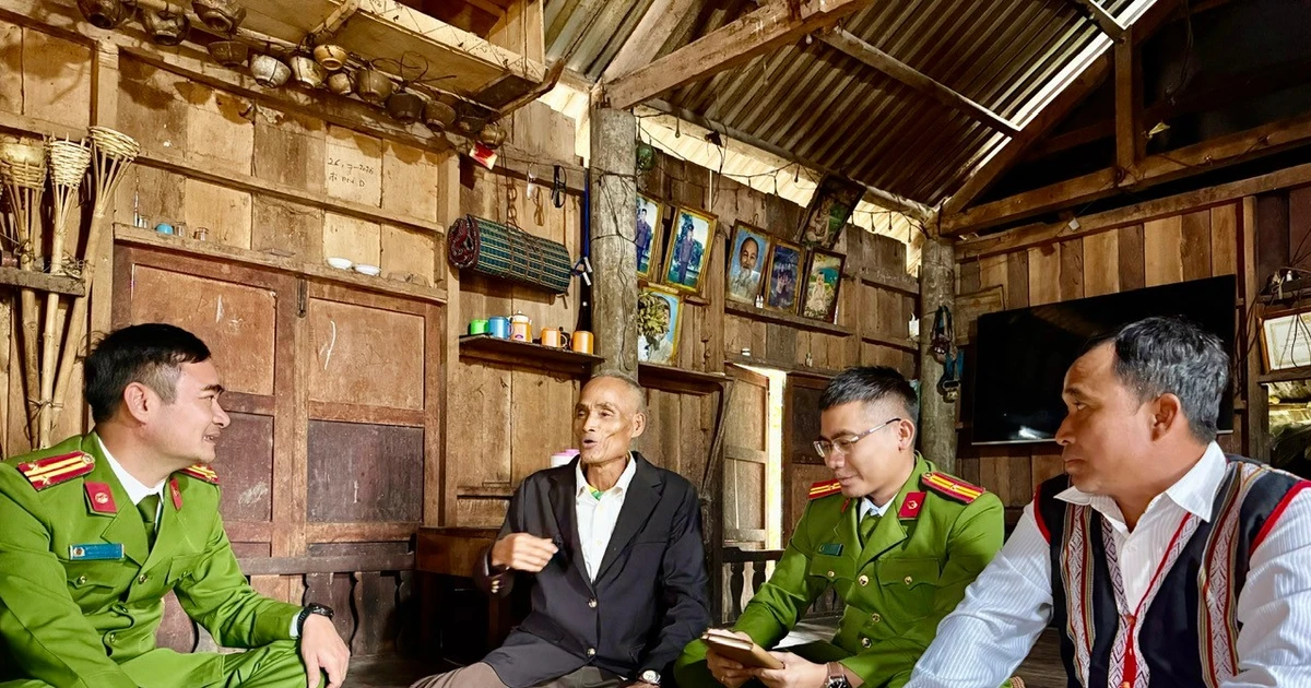 Công an vùng biên ở Quảng Trị bám sát địa bàn, xây dựng thế trận "lòng dân"
