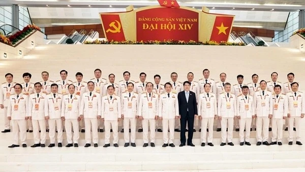 Chủ tịch nước Lương Cường dự buổi làm việc tại Đoàn đại biểu Đảng bộ ...