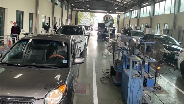Nới chu kỳ kiểm định xe cá nhân, siết chặt xe kinh doanh vận tải