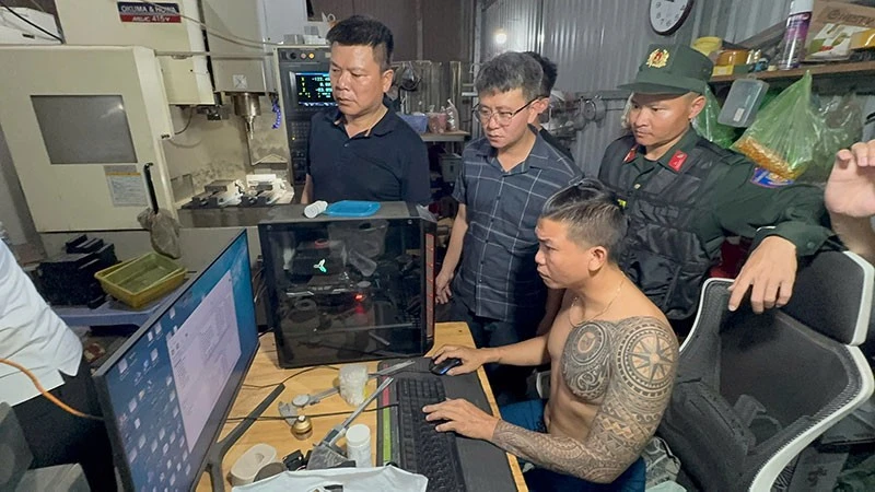 Hà Tĩnh triệt phá đường dây sản xuất vũ khí quân dụng lớn